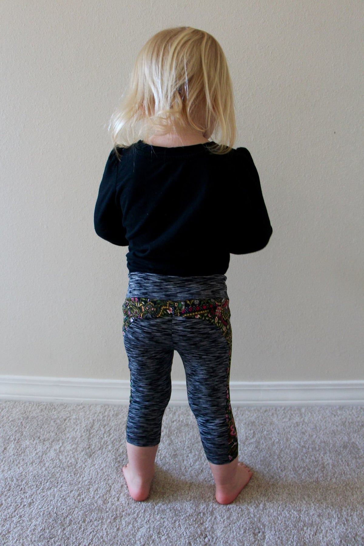 Youth Stride Athletic Tights Sewing Pattern in Sizes 2T to 12 – Greenstyle